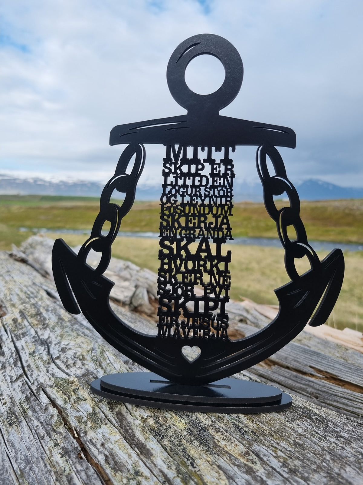 Akkeri með sjómannabæn — Kirkjuhúsið